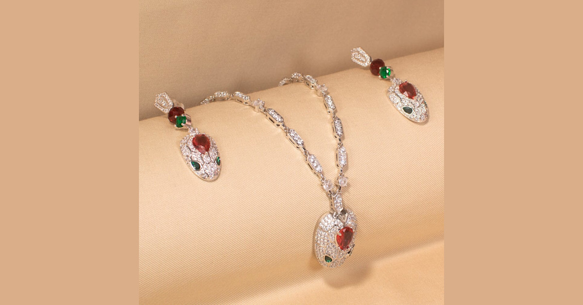 Serpentine Luxury Necklace Set – Blingvine