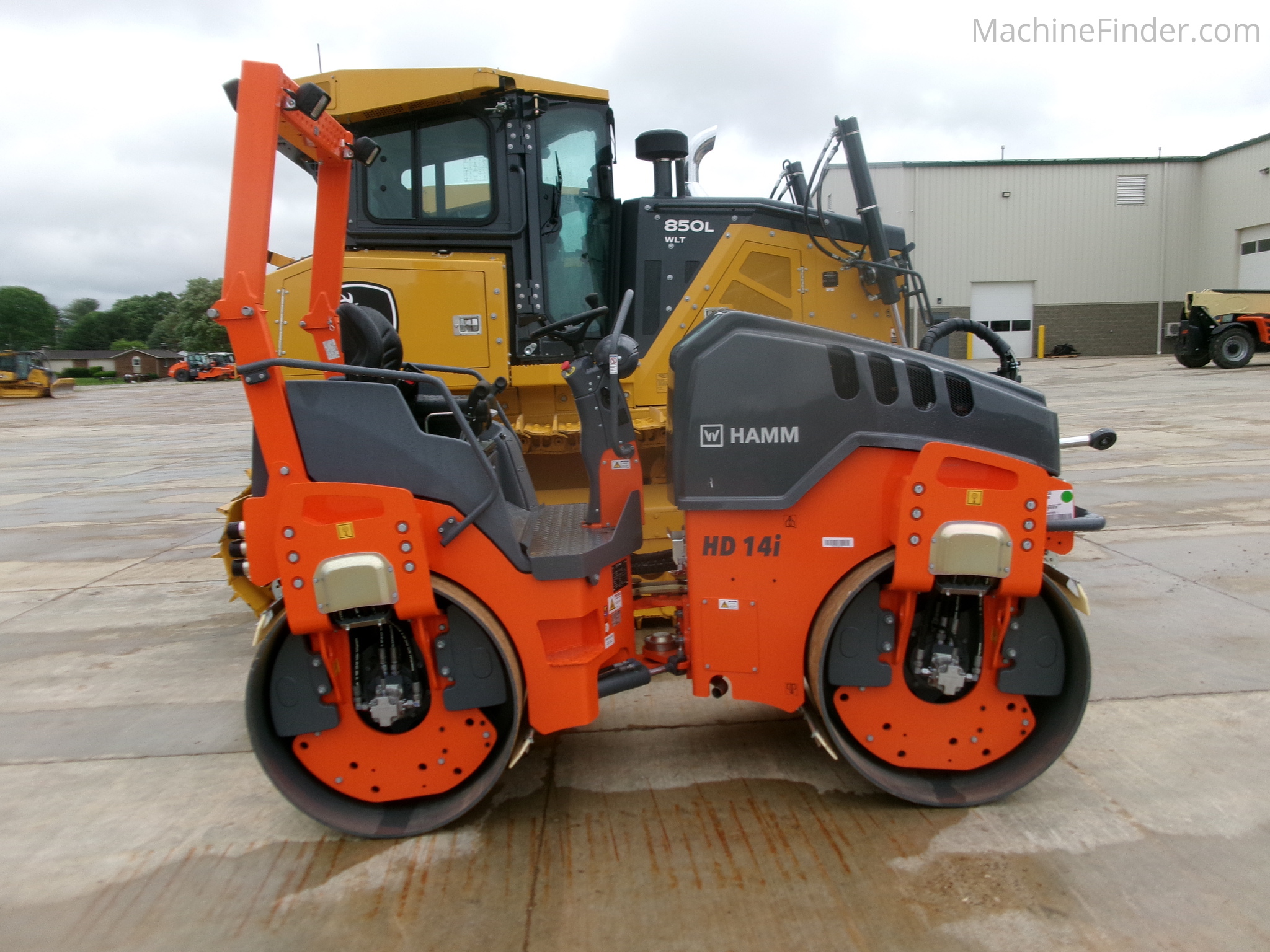 Used Hamm Heavy Equipment for sale - Boom & Bucket