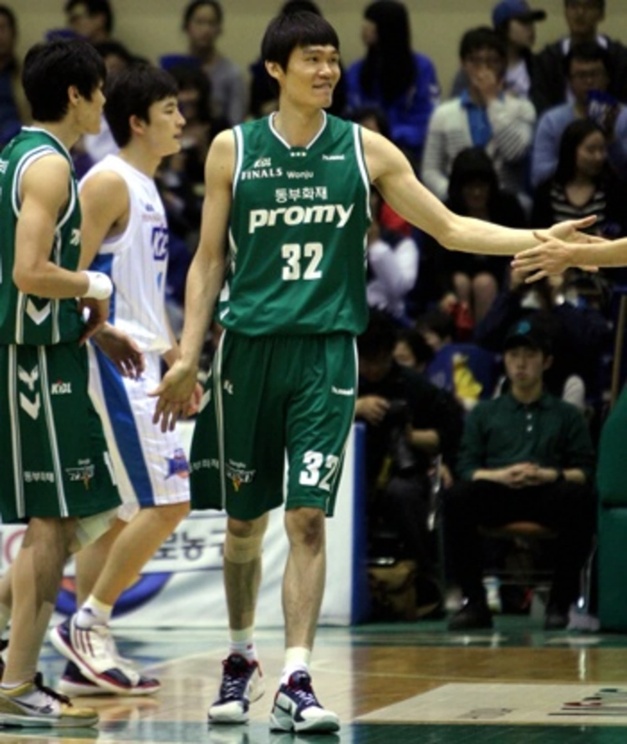 KOR – Dongbu leave KCC Egis beaten and bruised | FIBA.basketball