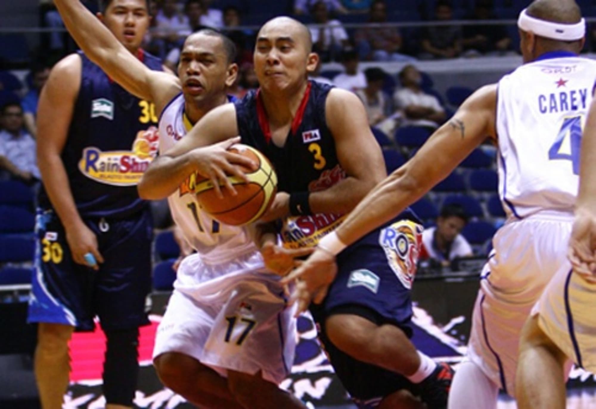 PHI - La 'dureza' da opciones a Lee de entrar en la lista | FIBA.basketball