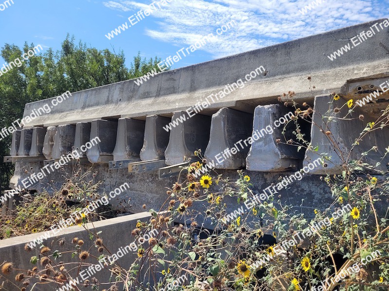 11,730LF of Used F-Shape Barrier Wall | Eiffel Trading