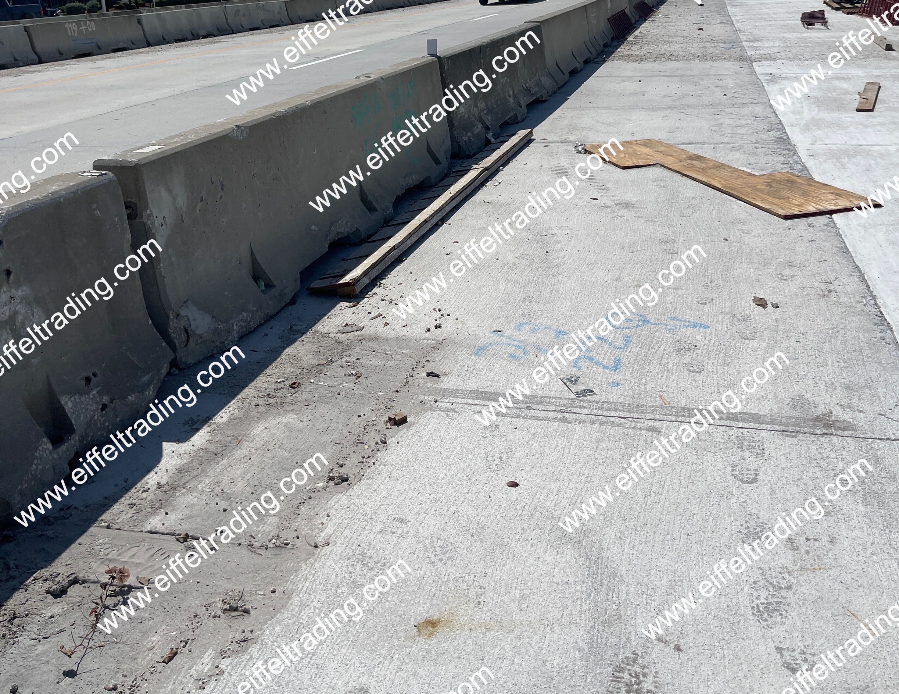 10,500LF of FDOT K-Rail Barrier Wall | Eiffel Trading