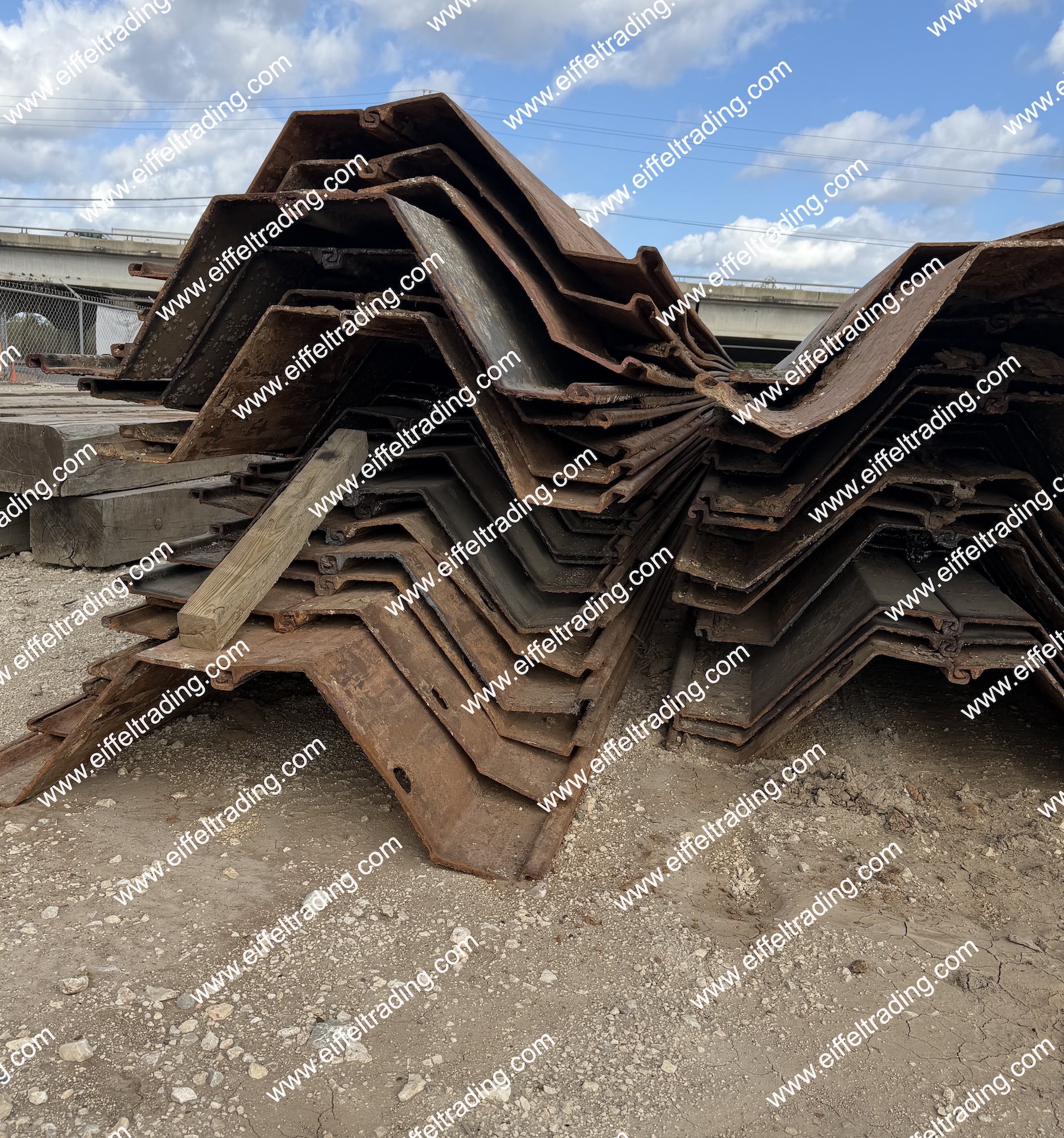 92 Pair of Used AZ-18 Sheet Pile at 42' Lengths | Eiffel Trading