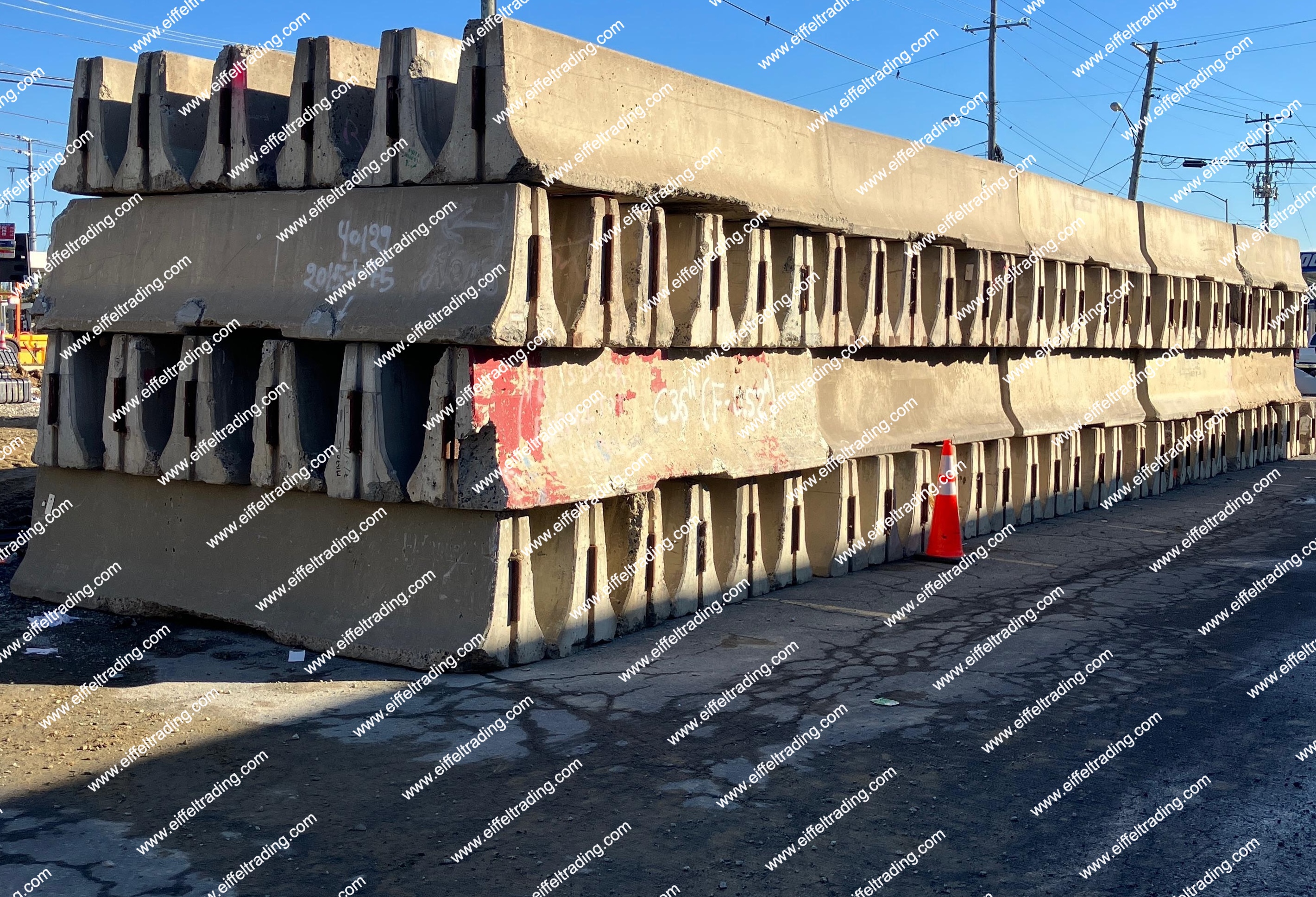 1,800LF of VDOT 32" MB7D F-Shape Barrier Wall | Eiffel Trading