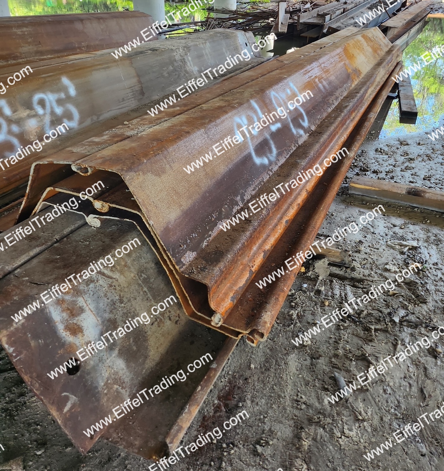 111 Pair of DZ-95 Sheet Pile at 18' to 40' Lengths | Eiffel Trading