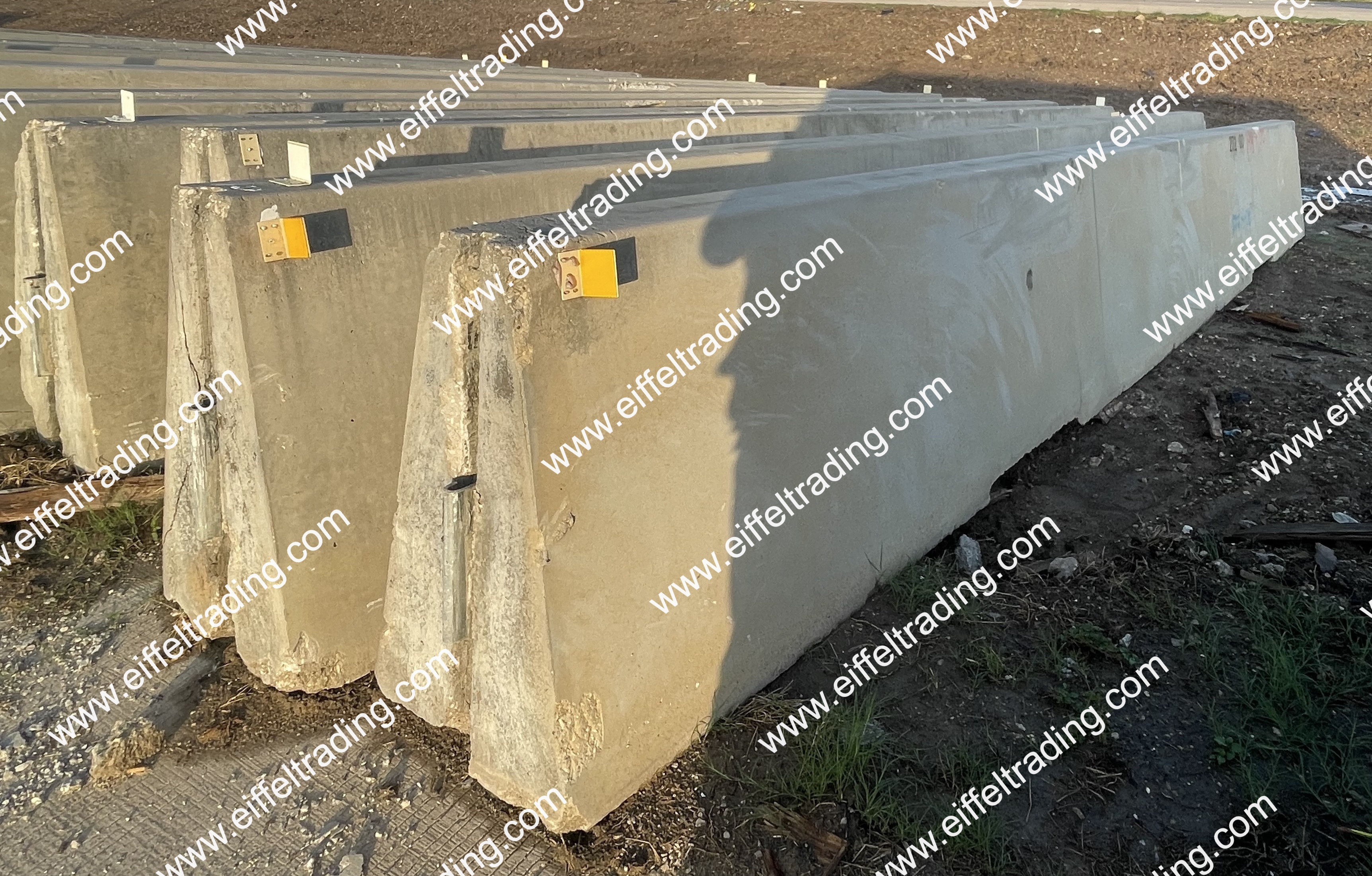 3,660LF of 42" Single Slope Barrier Wall | Eiffel Trading