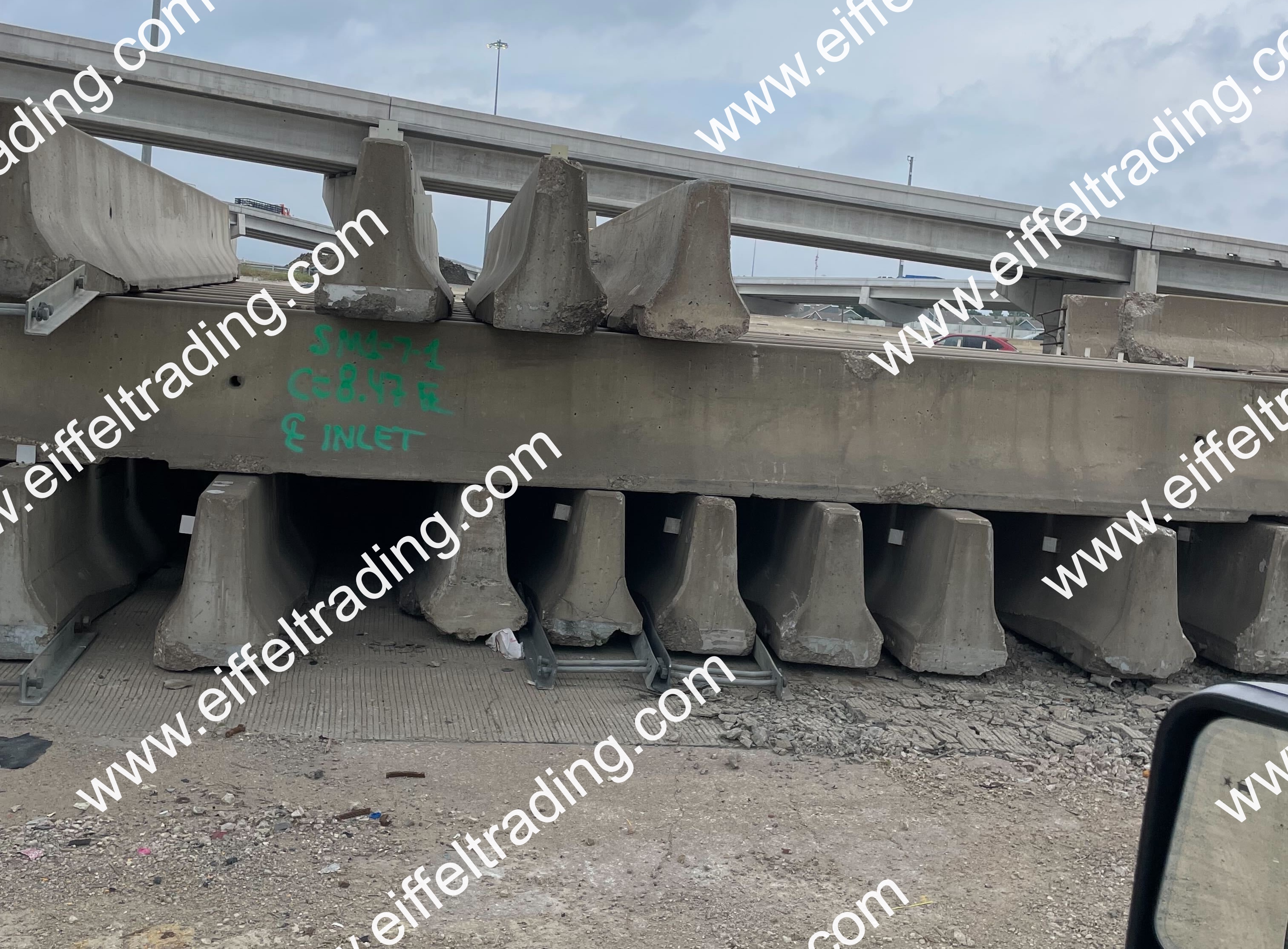 5,460LF of F-Shape Barrier Wall Bolted | Eiffel Trading