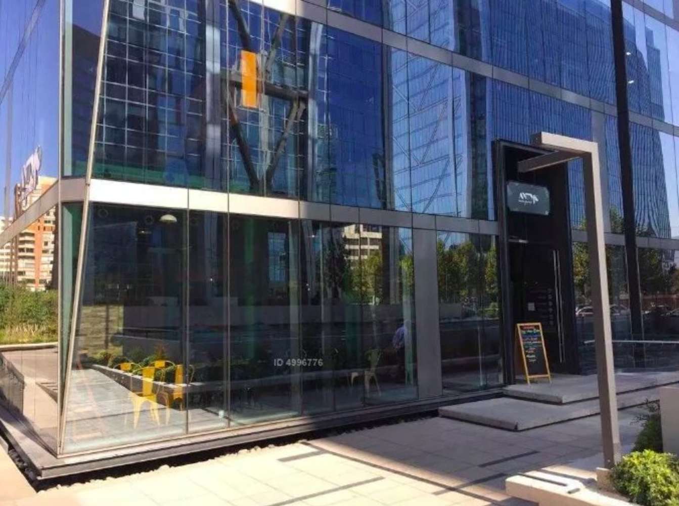 Cerro El Plomo, Cerro El Plomo 5855 | JLL Propiedades - CL