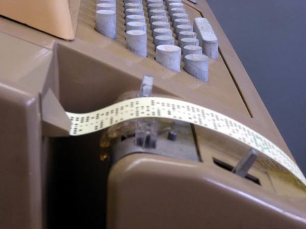 1960s-1970s practical ASR33 Teletype/teleprinter/telex terminal with ticker tape | ELECTROPROPS