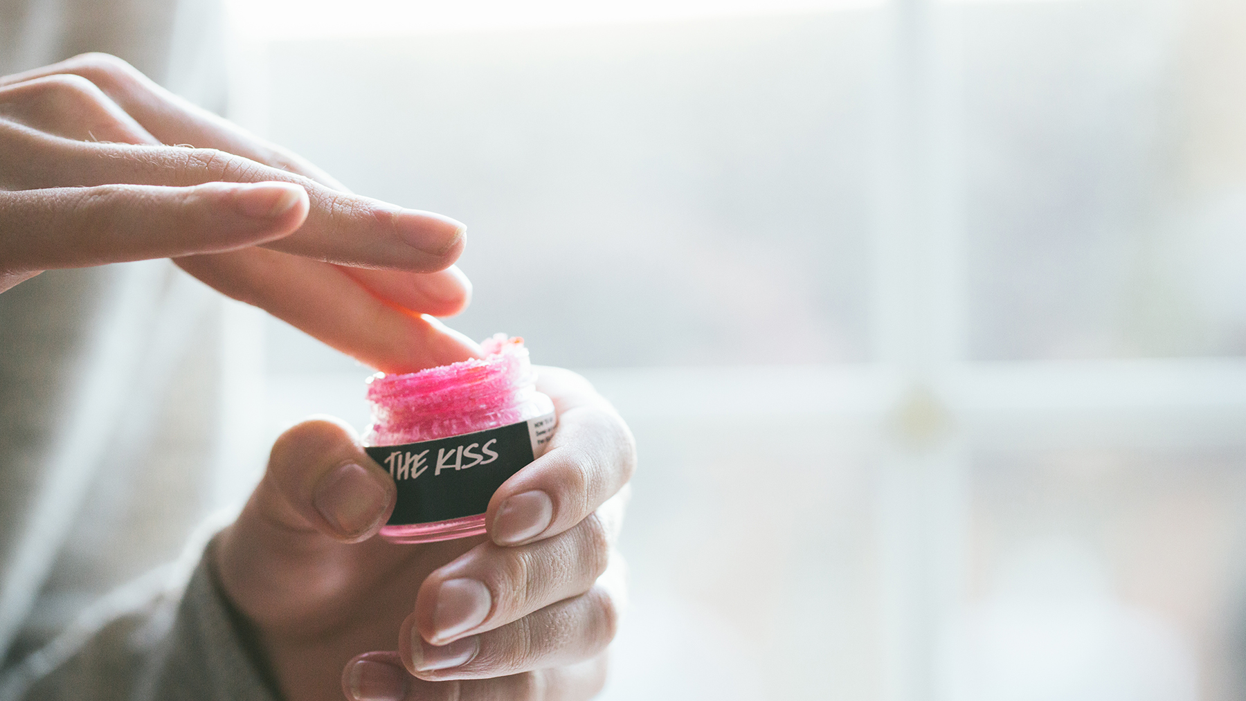 How Its Made The Kiss Lip Scrub Lush Fresh Handmade Cosmetics Uk