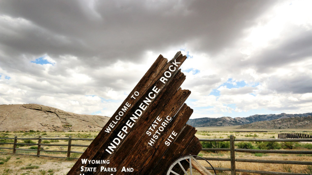 Independence Rock State Historic Site - Acova | Travel Wyoming. That's WY