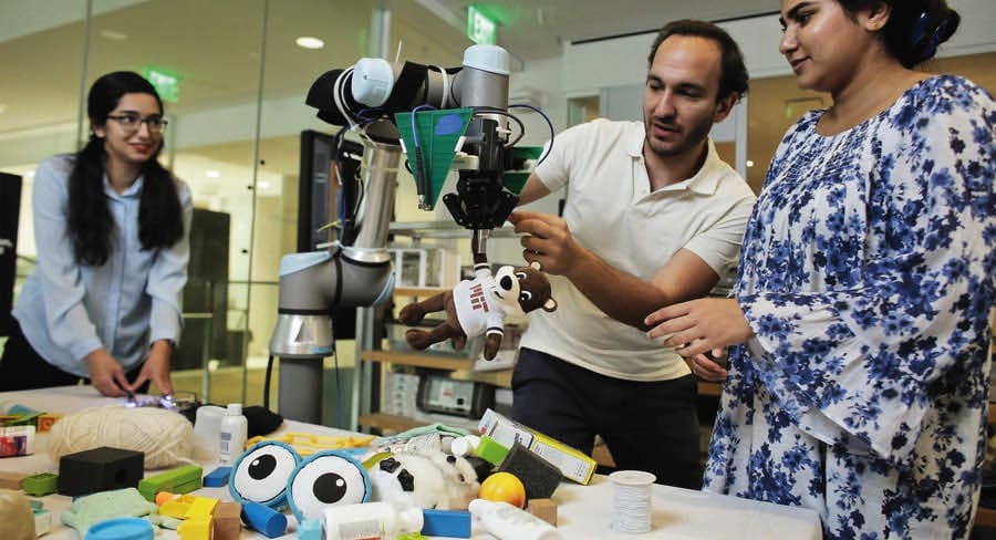 Robot Overcomes Uncertainty to Retrieve Buried Objects - Tech Briefs