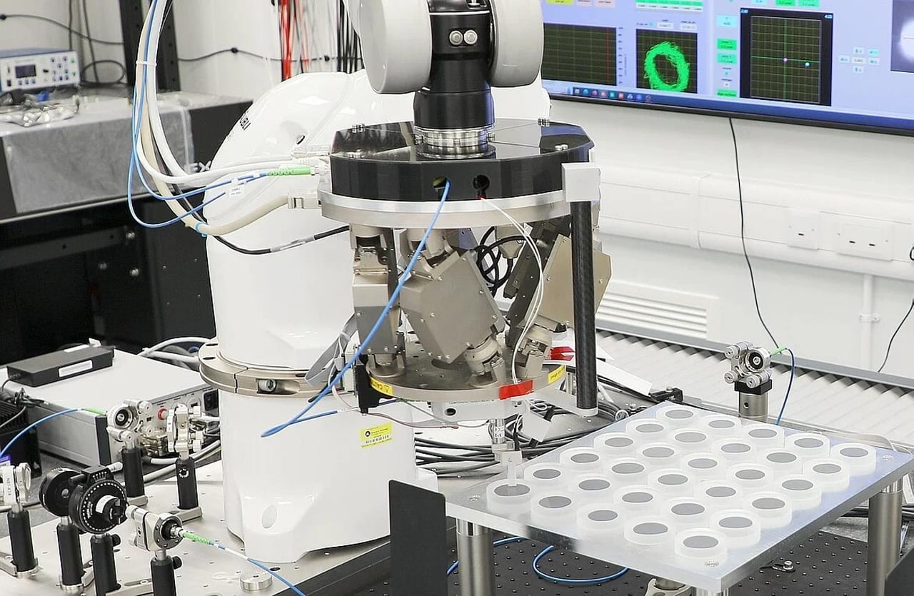 Aligning Laser Antenna Optical Components for the LISA Space Mission ... Aligning Laser Antenna Optical Components for the LISA Space Mission ...
