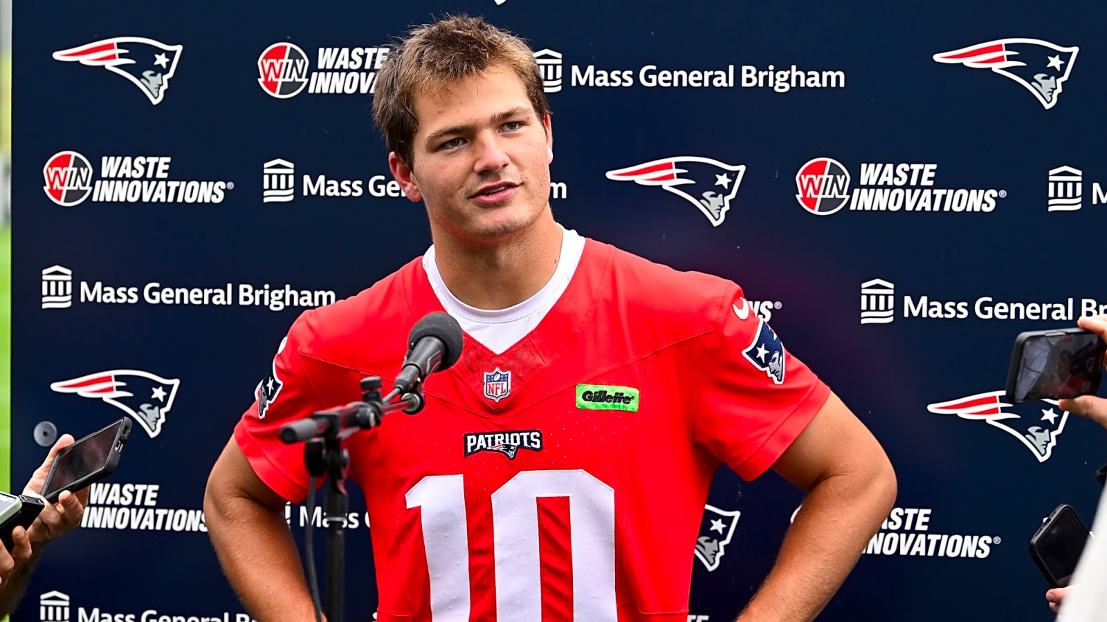 Does Drake Maye Have What It Takes to Be ‘The Leader’ for New England Patriots? | Yardbarker