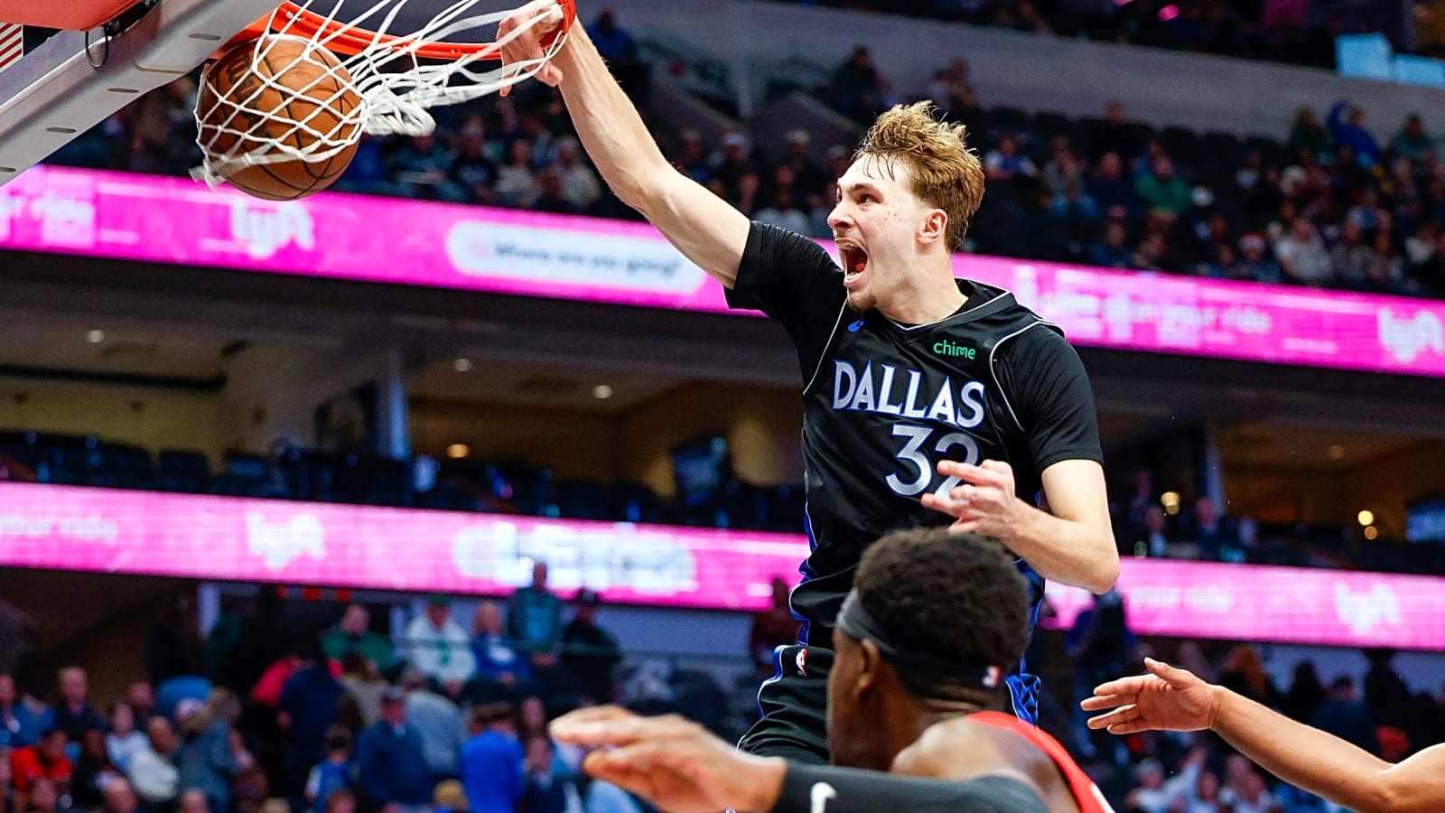 Dallas Mavericks Defeat Houston Rockets 122-109 | Yardbarker
