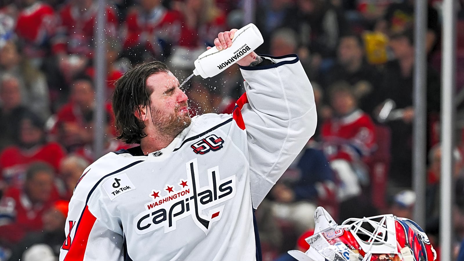 Opinion: Logan Thompson Continues to Shine for the Capitals | Yardbarker