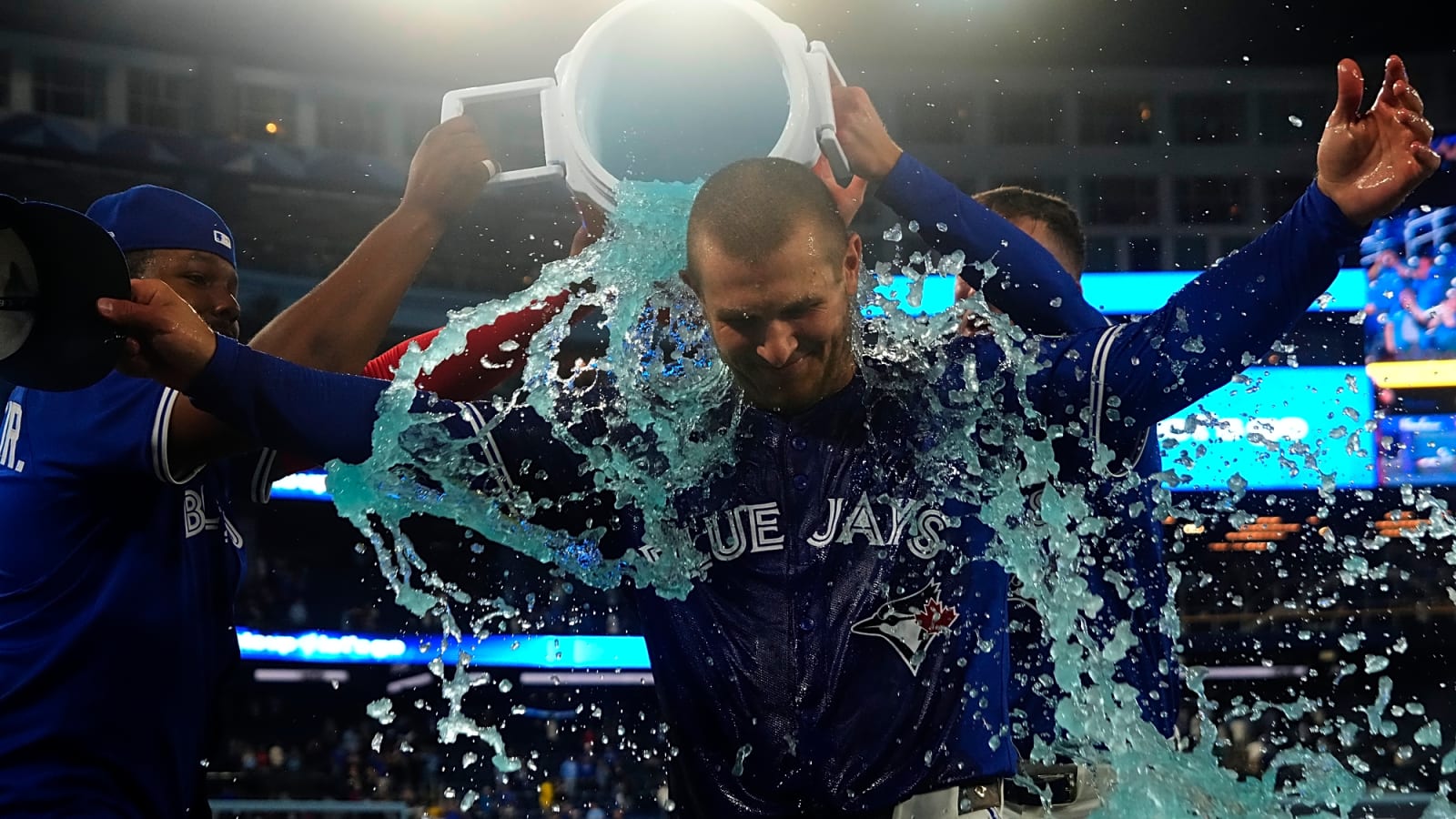 Blue Jays' AL East Title Hopes Revitalized After Much Needed Win Over Red Sox | Yardbarker
