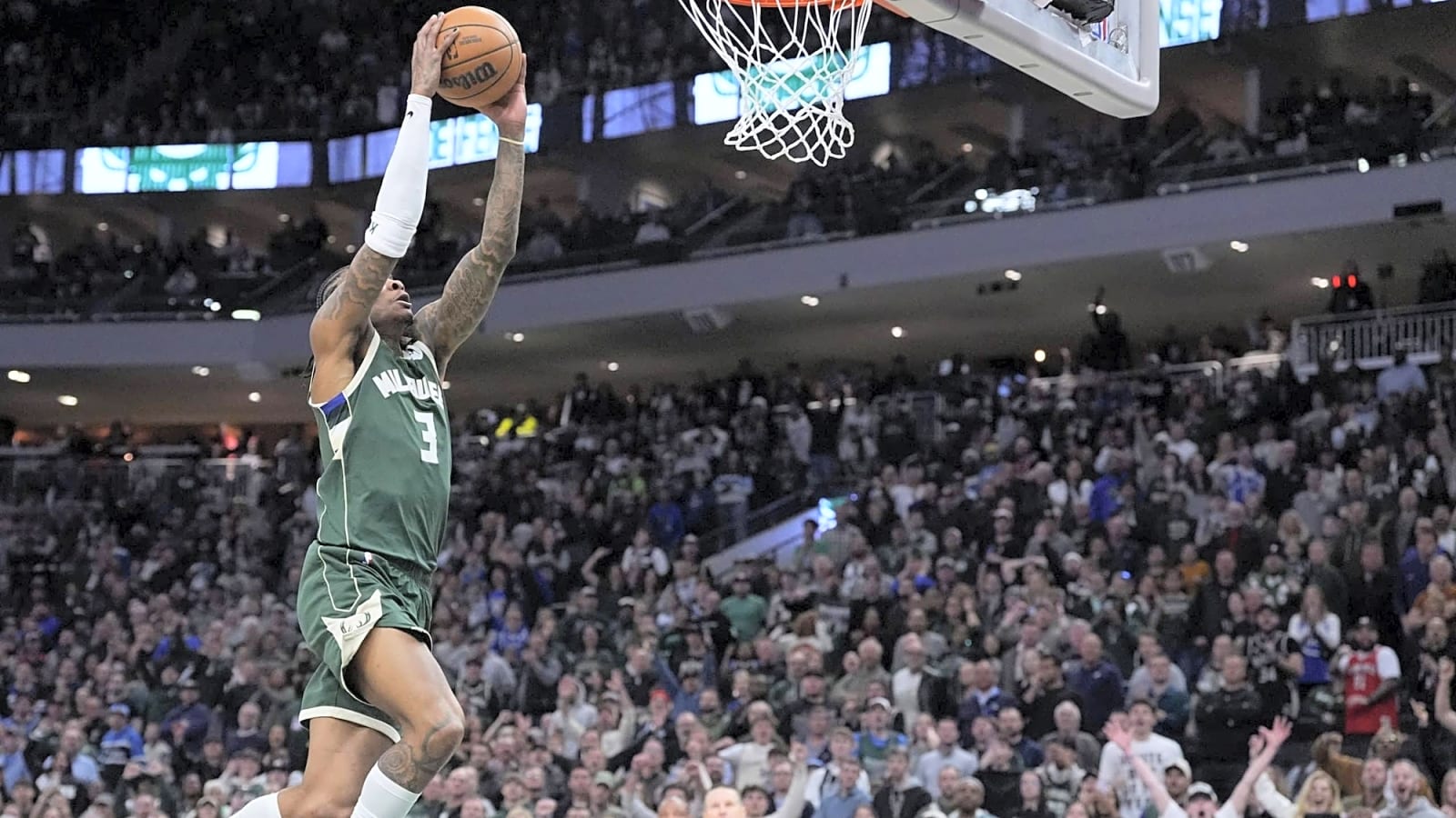 Milwaukee Bucks vs. Indiana Pacers Game 5 DFS Start Em’ Sit Em’| April 26th, 2025 | Yardbarker