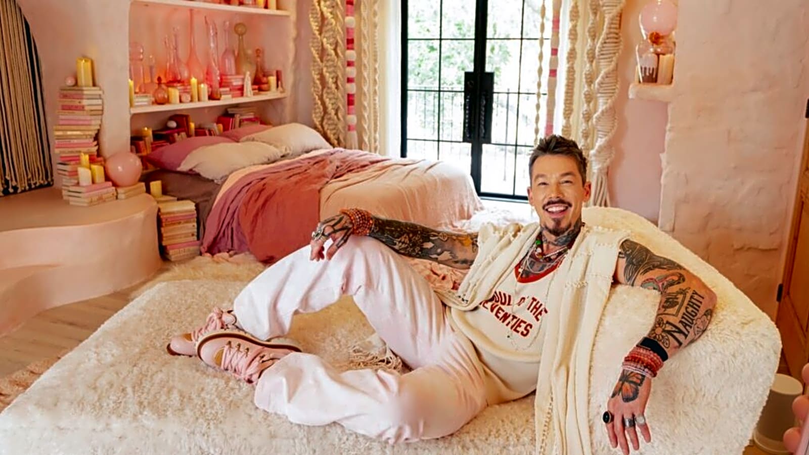 HGTV’s David Bromstad Faces Nightmare Renovating His Own Home in New Special (Video) | Yardbarker