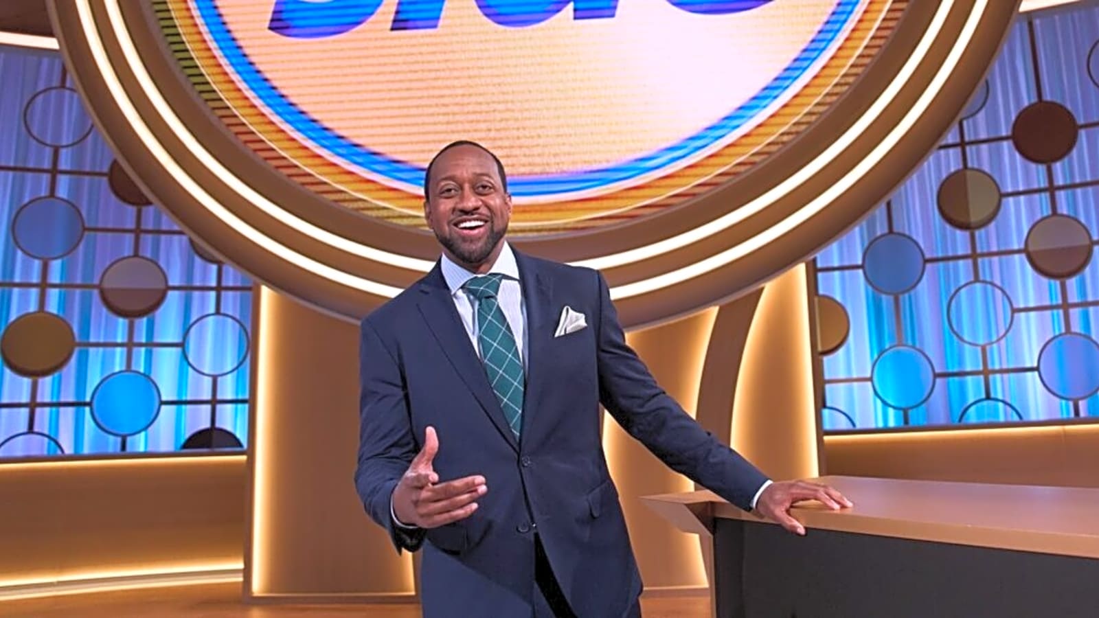 ‘Flip Side’ Host Jaleel White Talks Season 2, Show Changes & What’s Next | Yardbarker