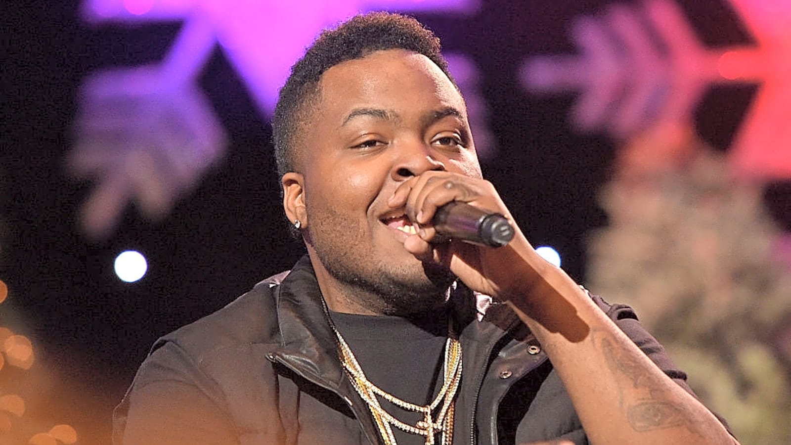 Sean Kingston's Mom Faces Deportation After $1M Scam—Makes Final Plea for Mercy | Yardbarker