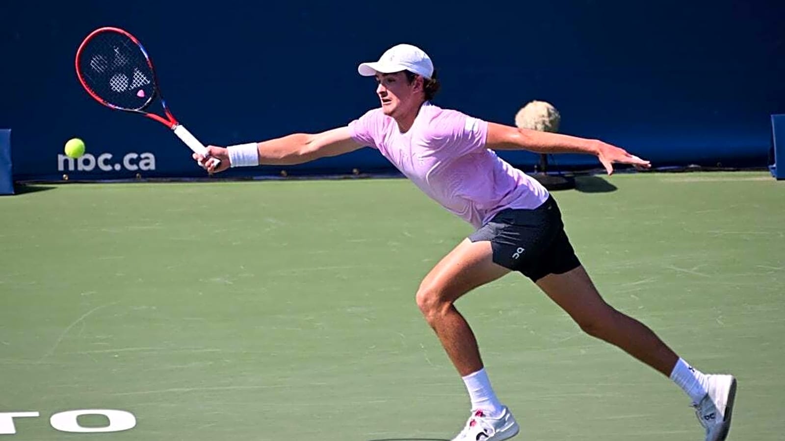 Tristan Schoolkate upsets rising star Joao Fonseca in Toronto | Yardbarker