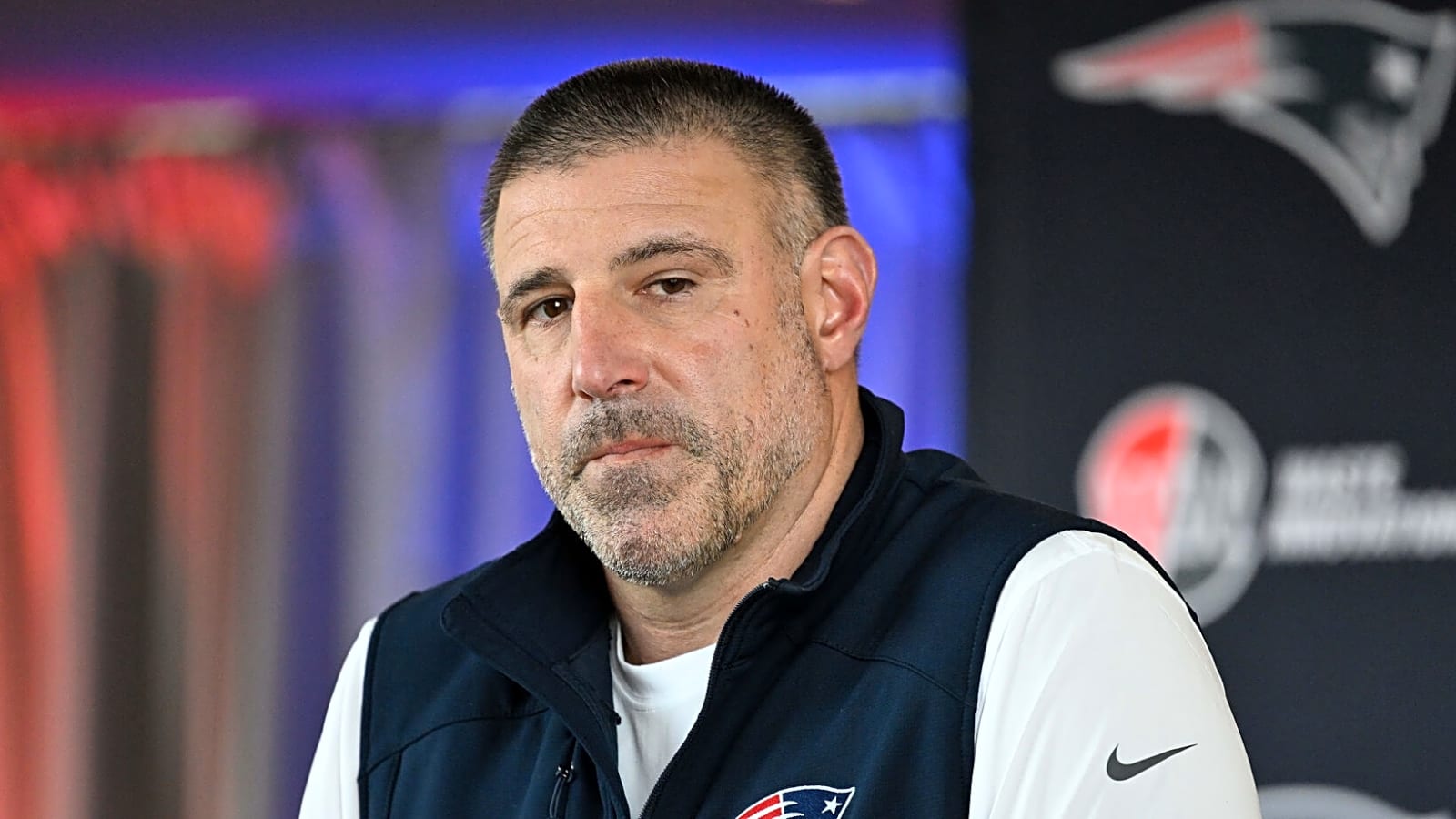 Patriots' Austin Hooper explains what to expect from HC Mike Vrabel | Yardbarker