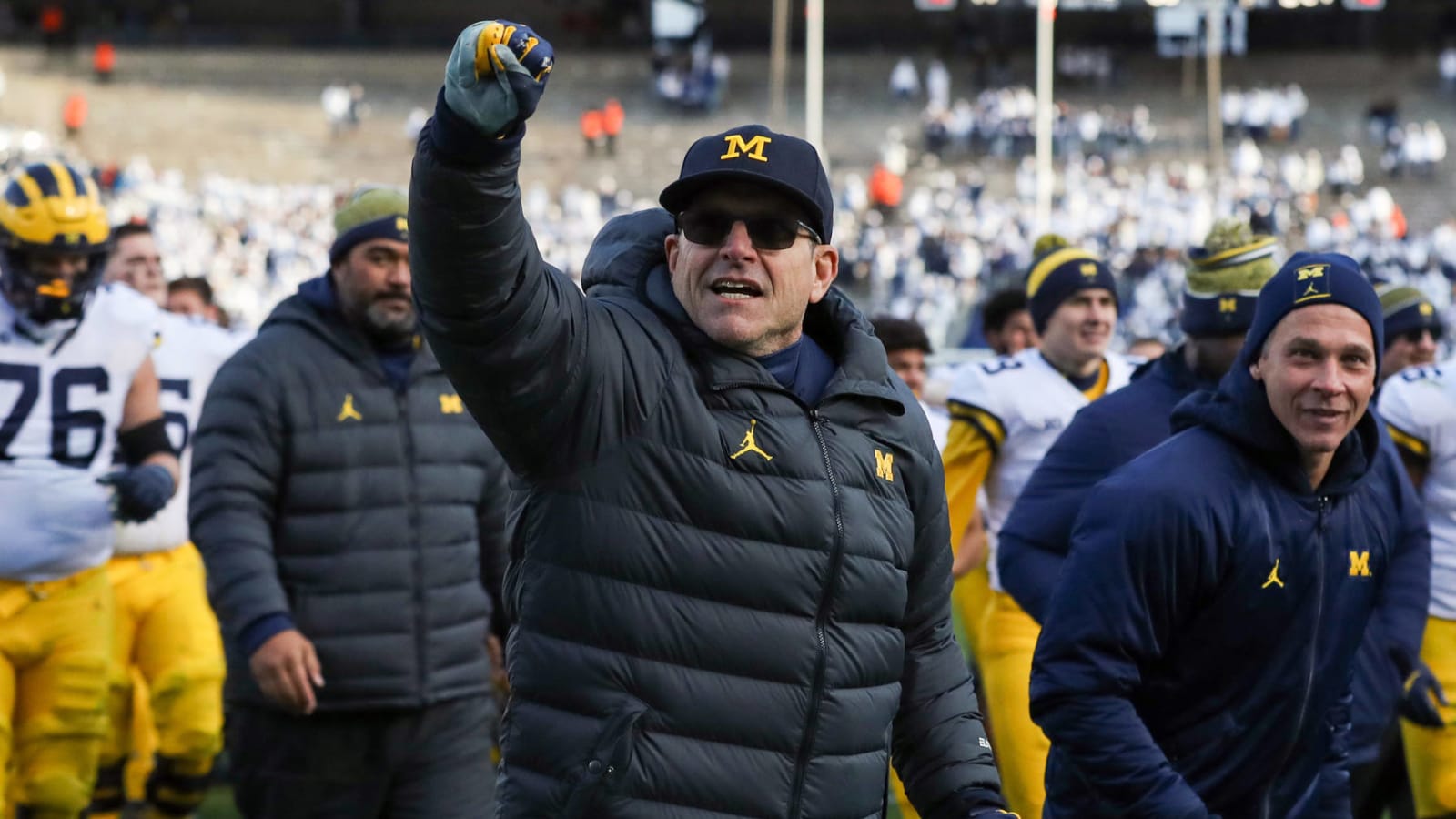 Michigan HC Jim Harbaugh makes awesome gesture with bonuses | Yardbarker Michigan HC Jim Harbaugh makes awesome gesture with bonuses | Yardbarker