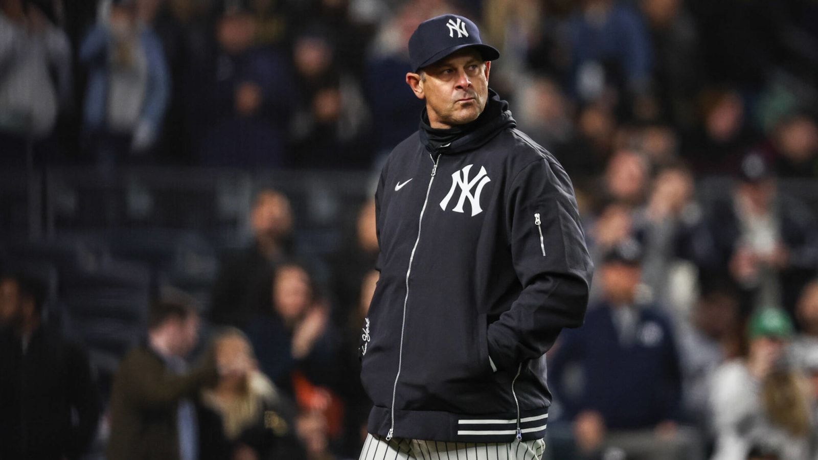 New York Yankees Manager Aaron Boone Ejected In Bizarre Scene | Yardbarker
