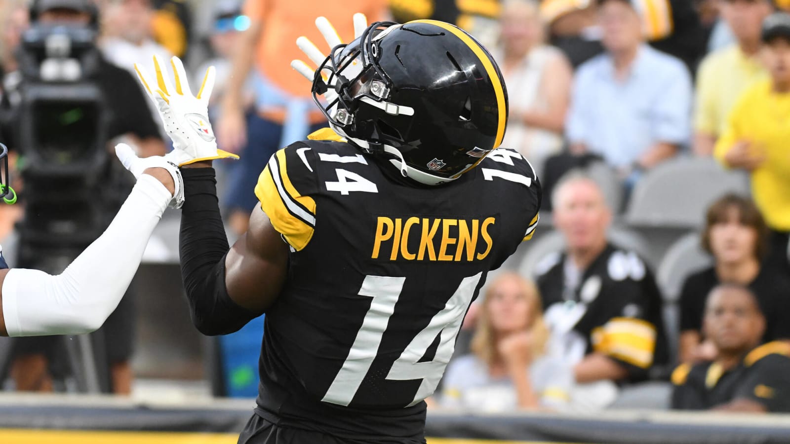 Who Will Shine Brighter: Pickens Or Diontae Johnson? Who Will Shine Brighter: Pickens Or Diontae Johnson?