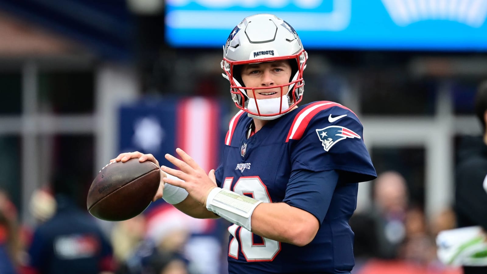 Steelers Surprisingly Noted As A Top Landing Spot For Former Patriots' 1st Round Pick | Yardbarker