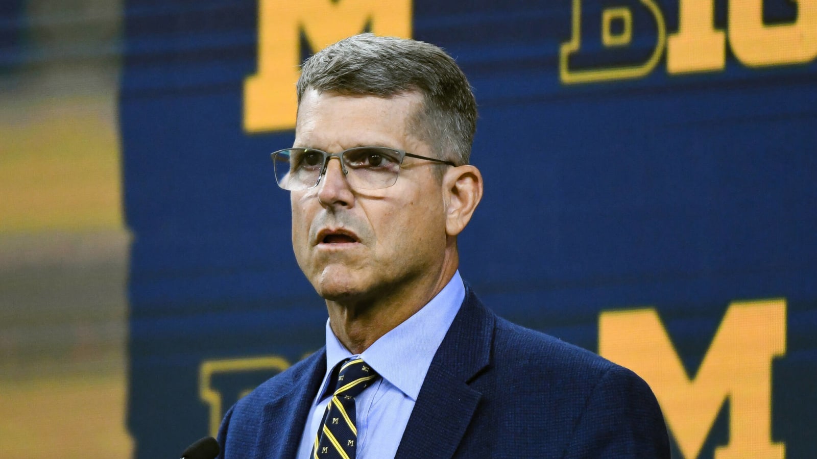 Michigan has odd plan for coaches during Harbaugh suspension | Yardbarker