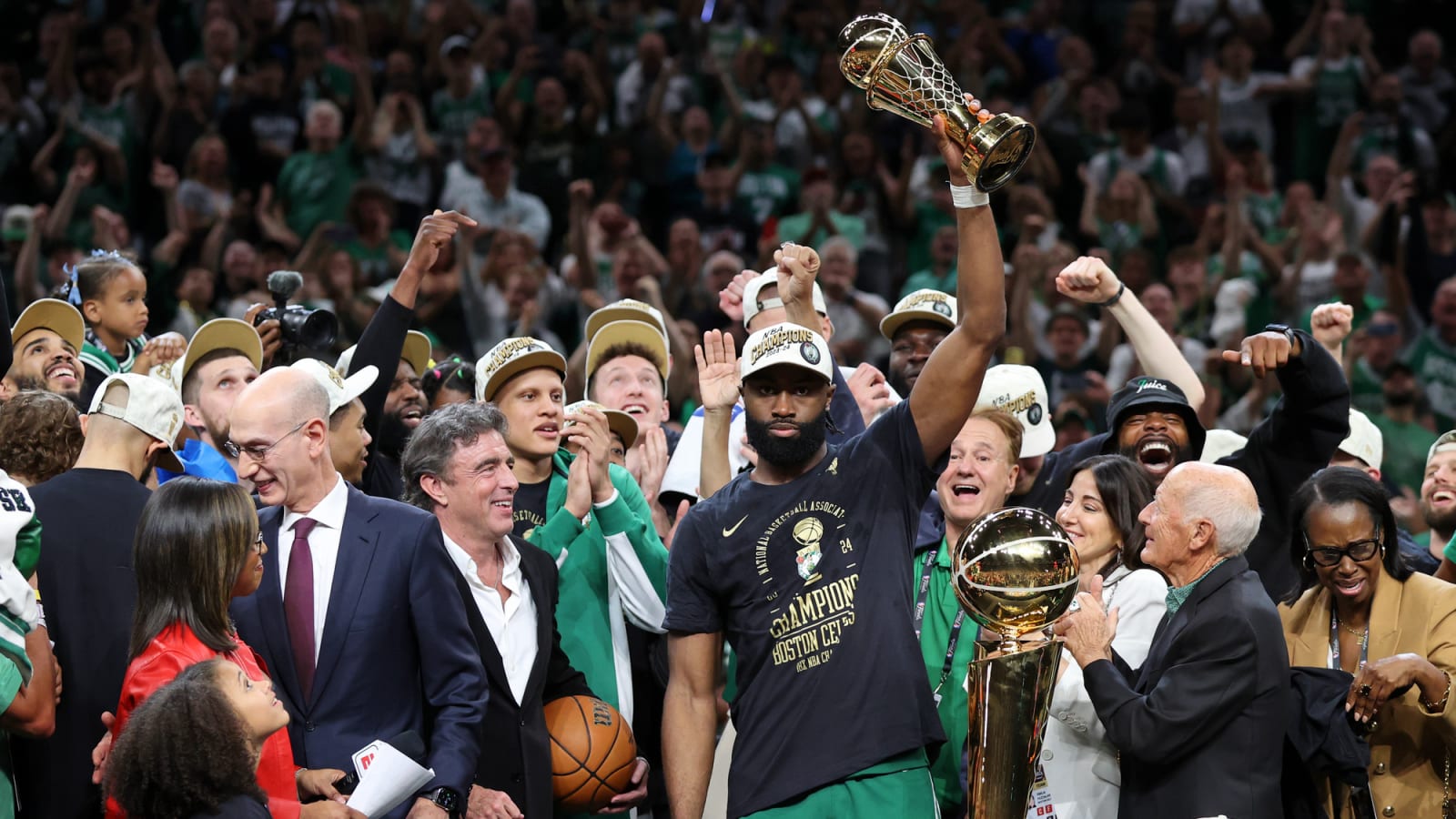 Jaylen Brown earns NBA Finals MVP after Celtics close out Mavericks for 18th title | Yardbarker