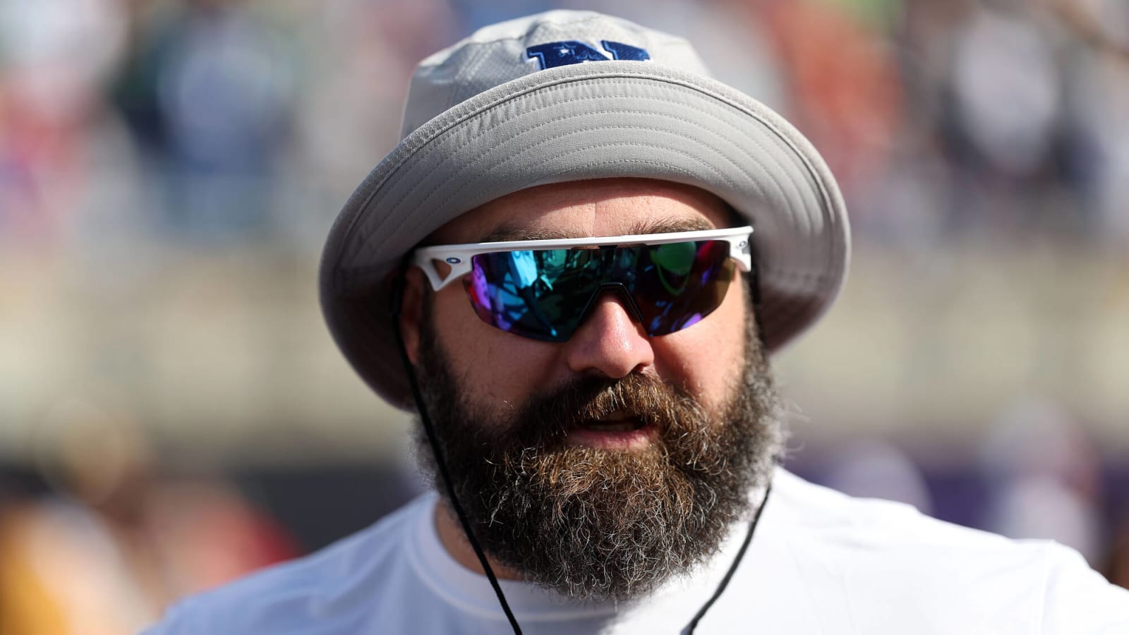 Flyers Congratulate Retiring Eagles Icon Jason Kelce Offers