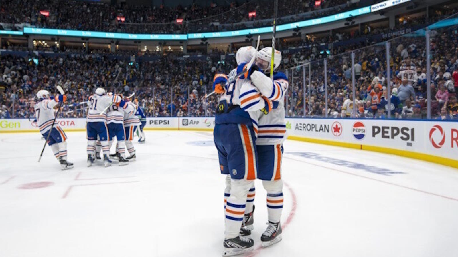 NHL Rumors: What Could Leon Draisaitl Make On His Next Deal? Connor McDavid? | Yardbarker