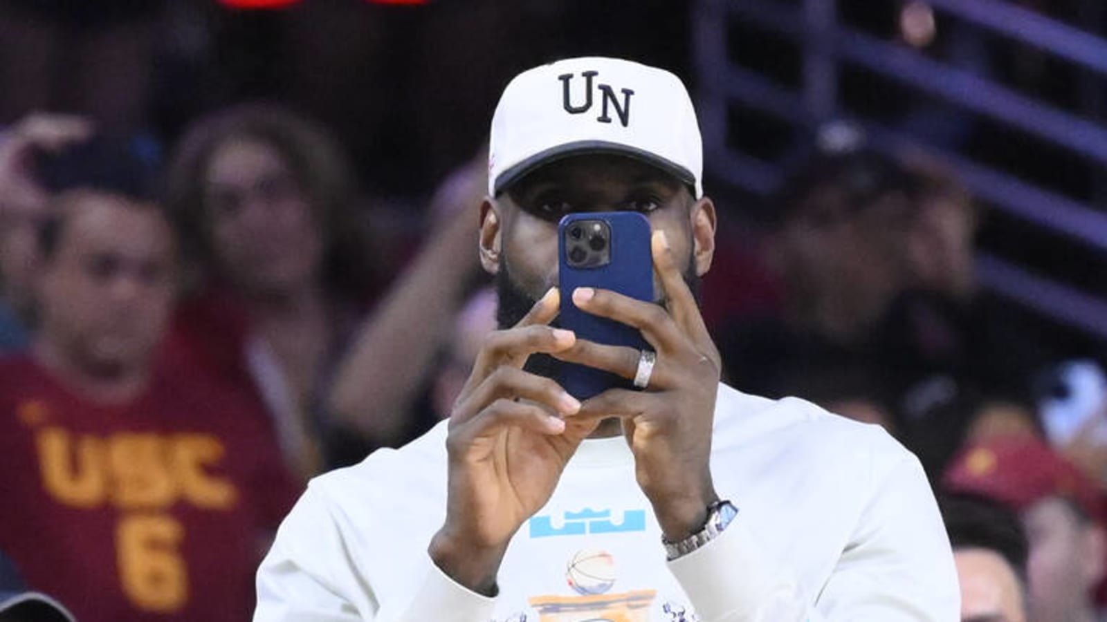 LeBron had touching message for Bronny after his USC debut | Yardbarker