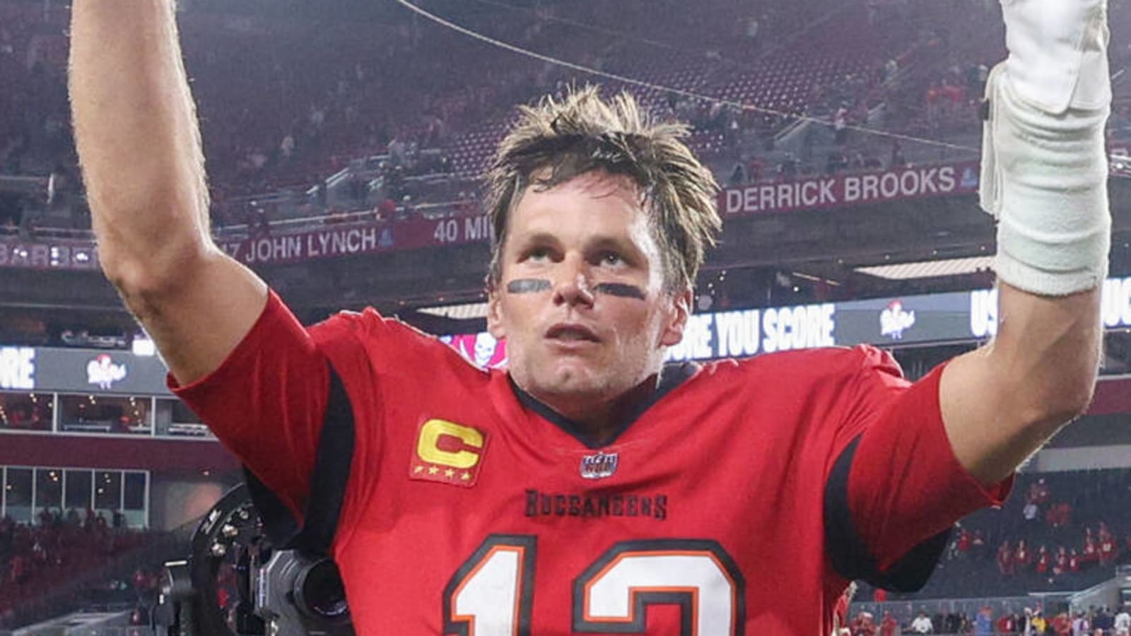 Super Bowl Champion Names Brady Worlds Greatest American Yardbarker