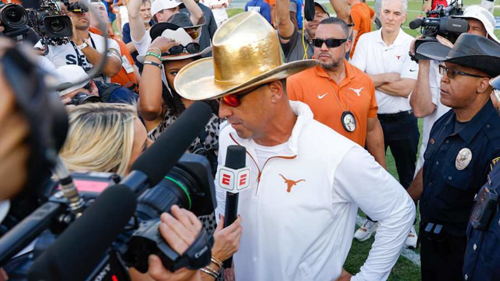 Longhorns Recruiting Tracker: New 5-Star Target Justus Terry Sets Official Visit to Texas vs ...