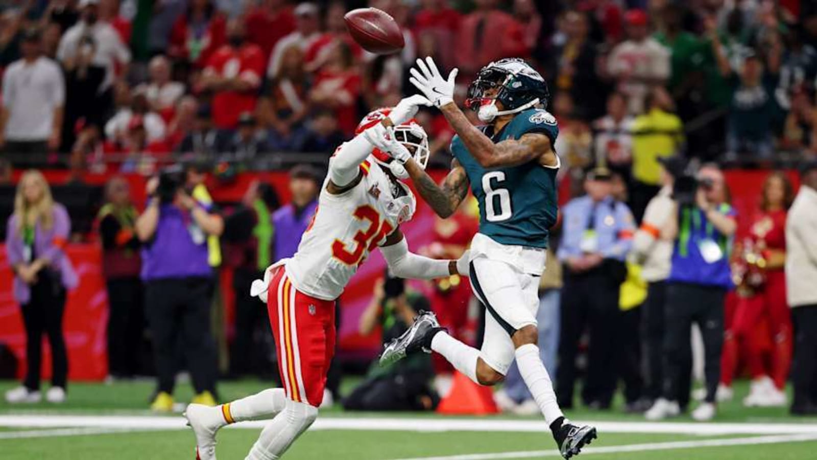 Eagles DeVonta Smith Scores First Alabama Super Bowl Touchdown | Yardbarker