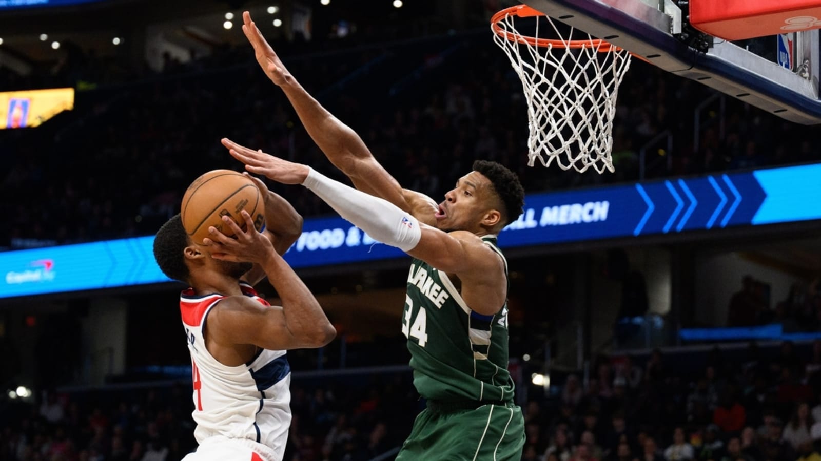 Giannis Antetokounmpo, Bucks top Wizards, continue win streak | Yardbarker