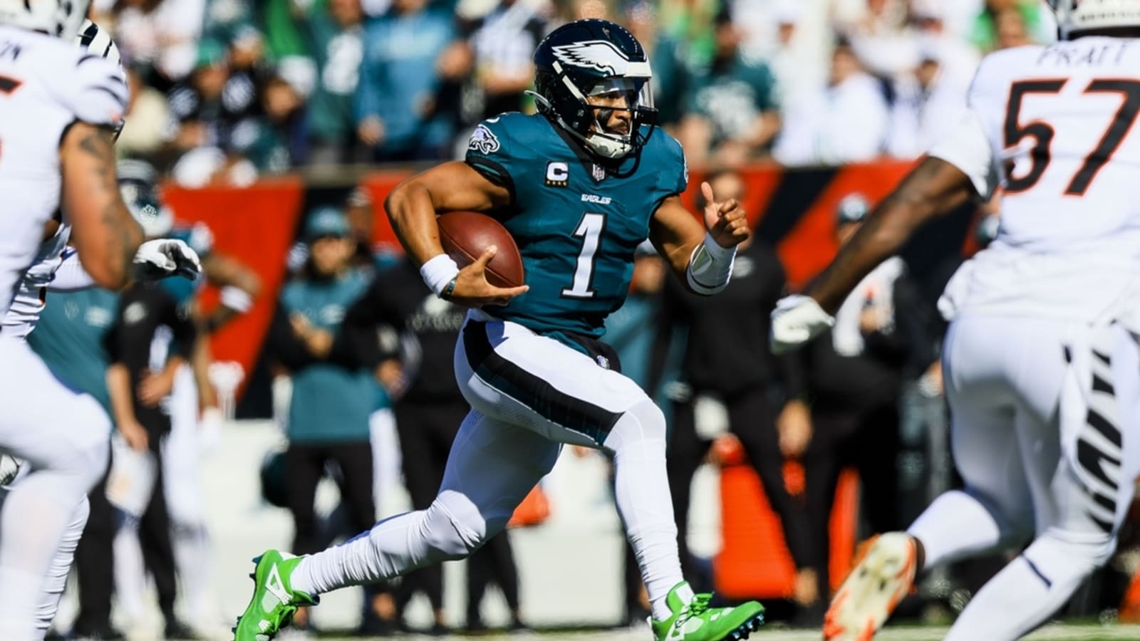 Jalen Hurts (3 rushing TDs), Eagles run over Bengals 37-17 | Yardbarker