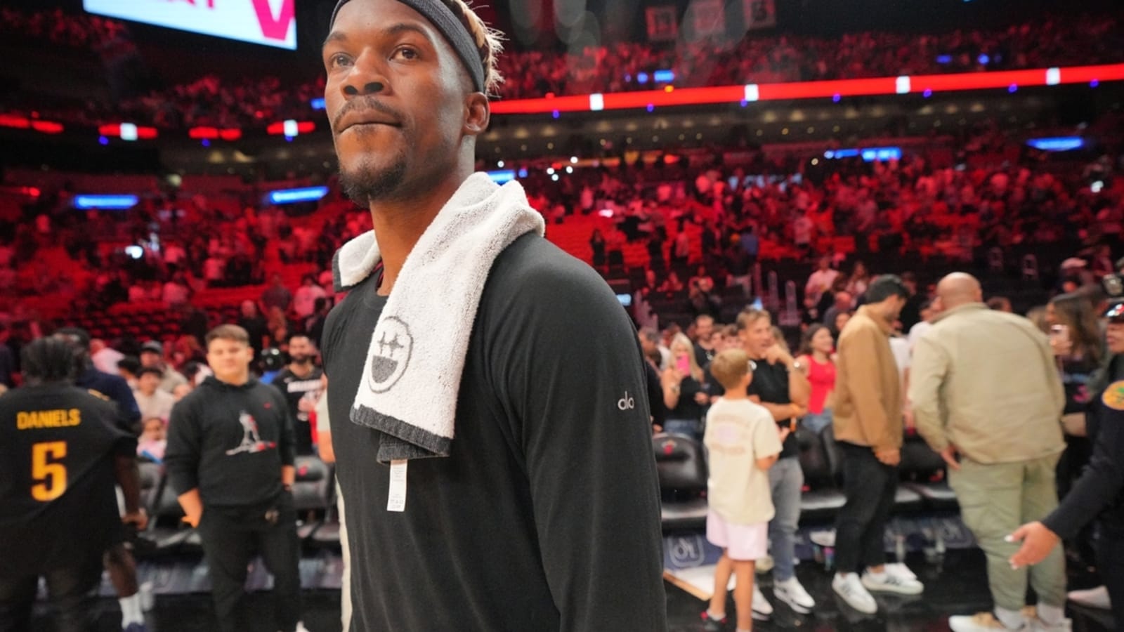 Report: Jimmy Butler says he wouldn't sign with Warriors if traded | Yardbarker