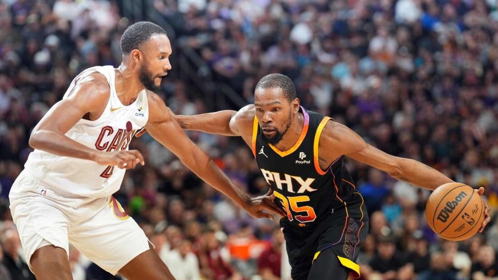 Devin Booker, Kevin Durant power Suns past Cavs | Yardbarker