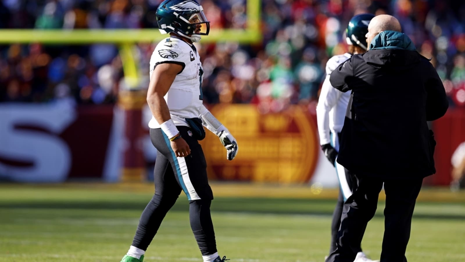 Eagles' Jalen Hurts in concussion protocol; Kenny Pickett hurt, too ...