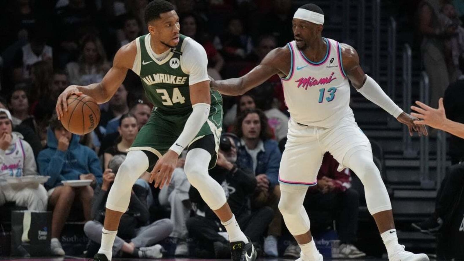 Triple-double from Giannis Antetokounmpo helps Bucks subdue Heat | Yardbarker
