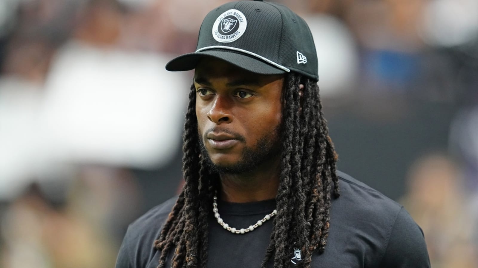 Raiders' Antonio Pierce: 'Ask Davante' why rift developed | Yardbarker