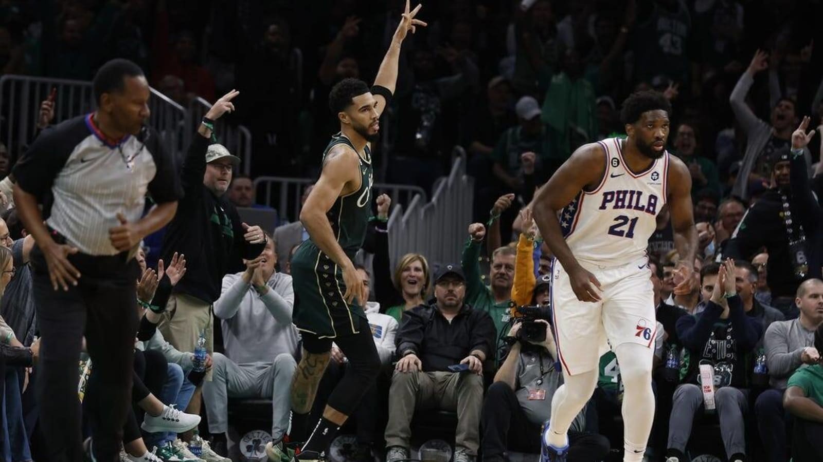 Jayson Tatum, Jaylen Brown guide Celtics past 76ers in opener | Yardbarker Jayson Tatum, Jaylen Brown guide Celtics past 76ers in opener | Yardbarker