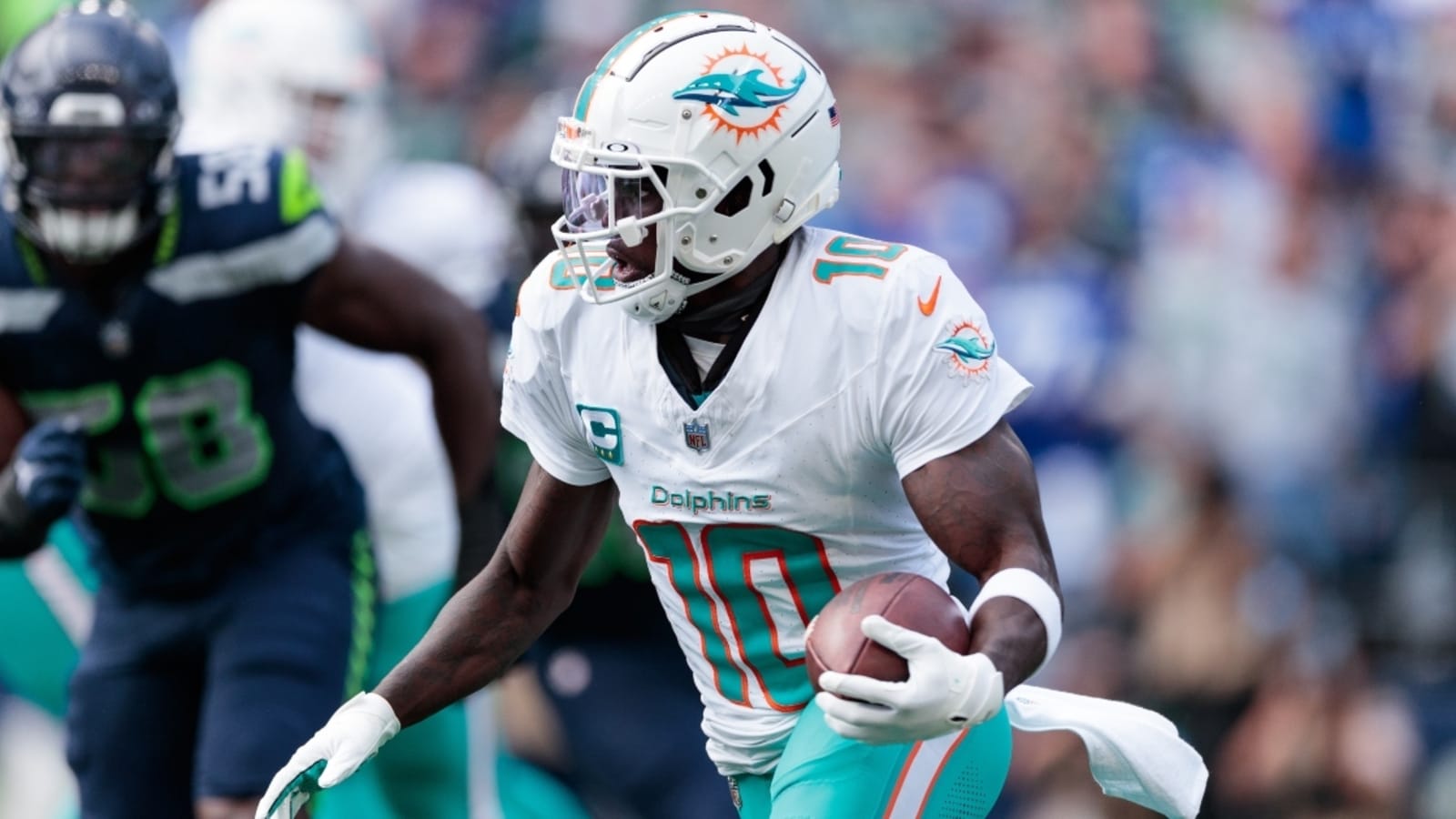 Tyreek Hill injury update: Dolphins WR game status revealed for MNF vs. Rams | Yardbarker