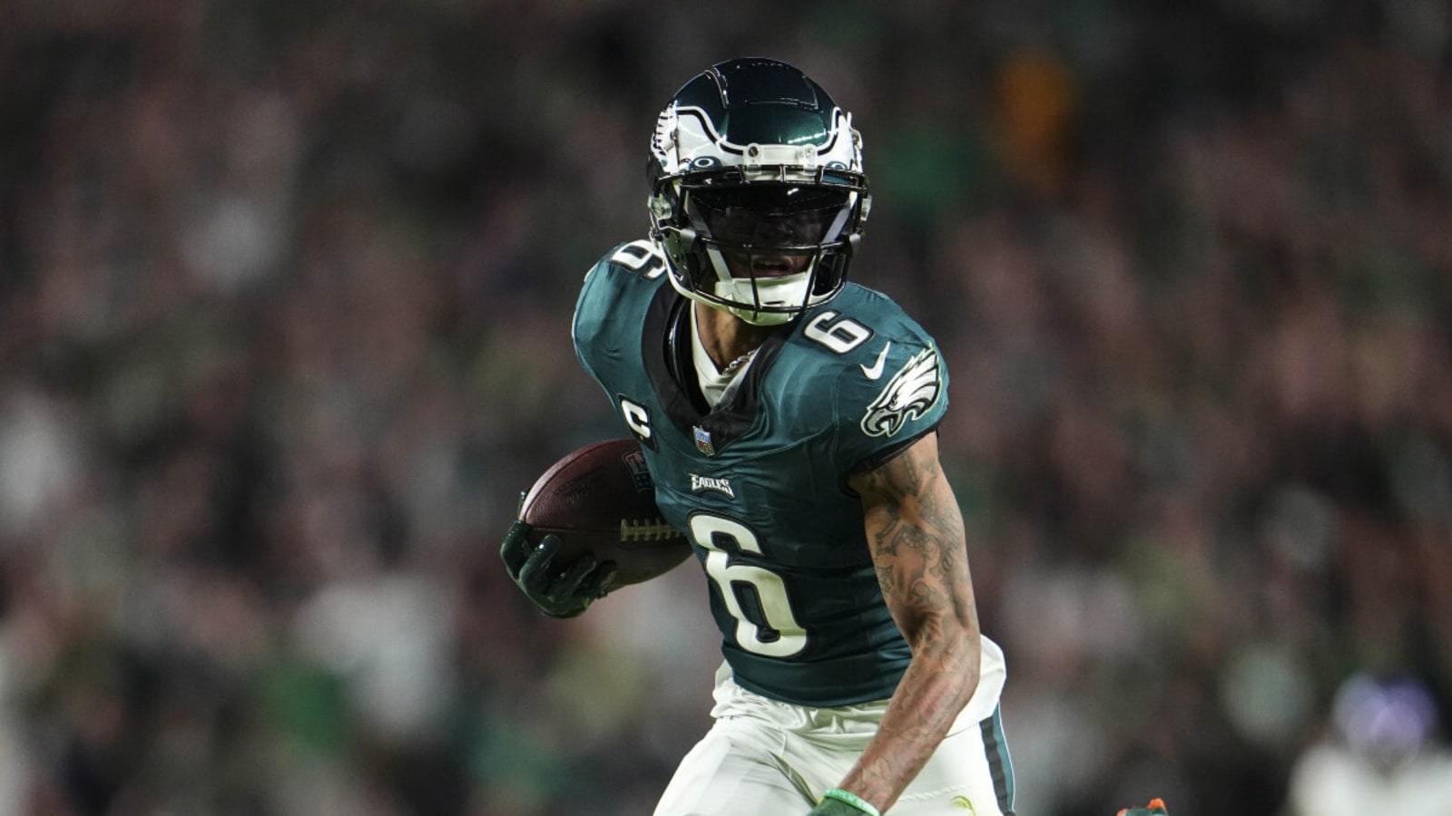 Eagles Star DeVonta Smith Missed Practice For Second Straight Day ...