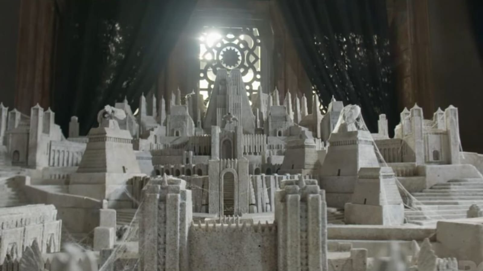 RIP to King Viserys’ LEGO Set/Model of Valyria, a True HOUSE OF THE DRAGON Death | Yardbarker